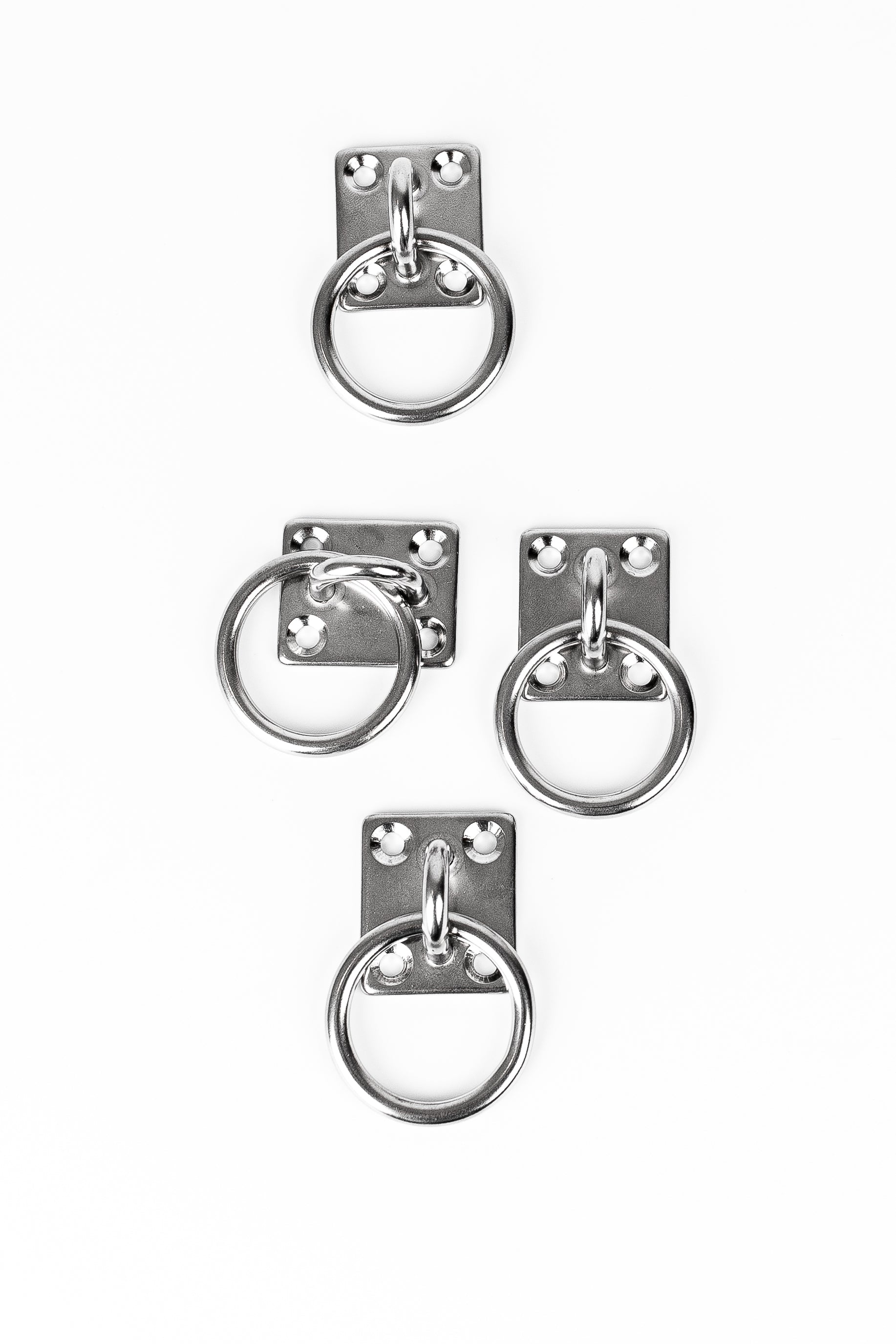 Set of 4 Hitching Rings with Plate